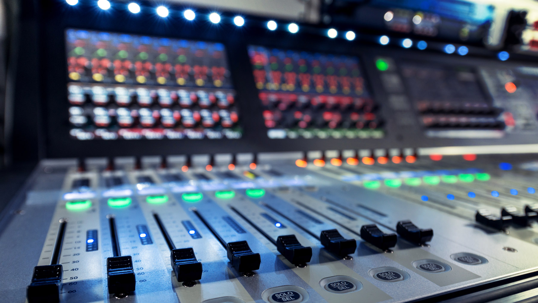 Audio / Visual – Curtis Stout